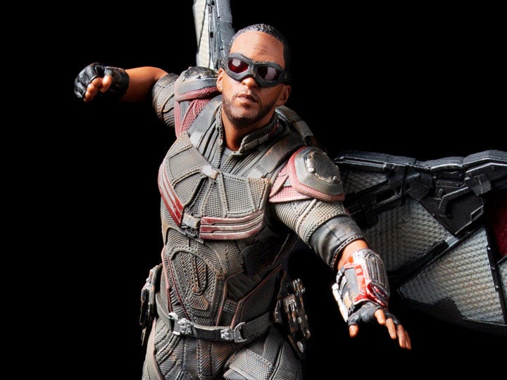 Avengers: Endgame Falcon 1/10 Statue | Halo 13